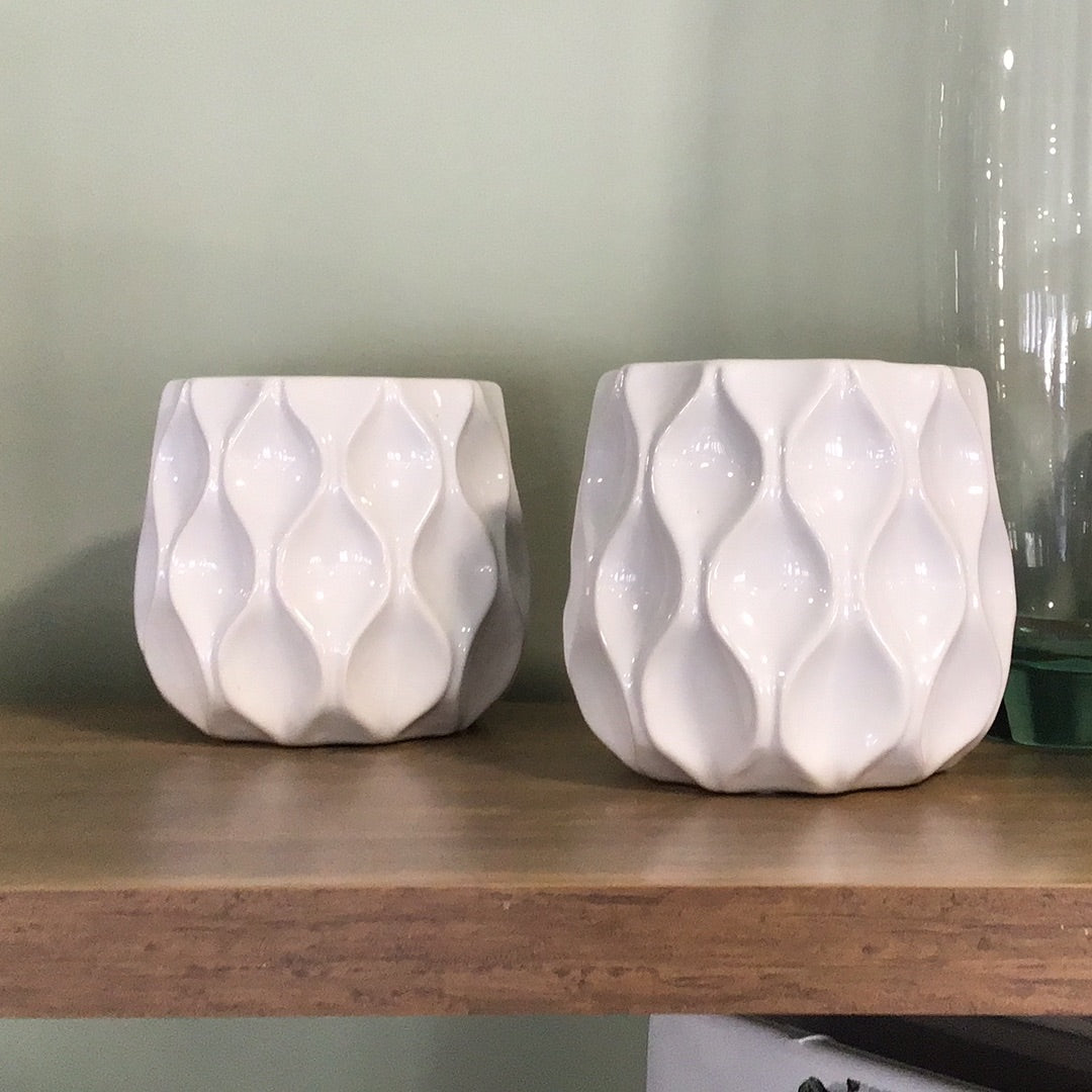 Wave planter white – Abbey Garden Buildings Ltd